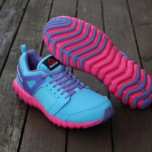 Reebok | Shoes | Reebok Junior Size 7 Twistform 2 Running Shoe | Poshmark